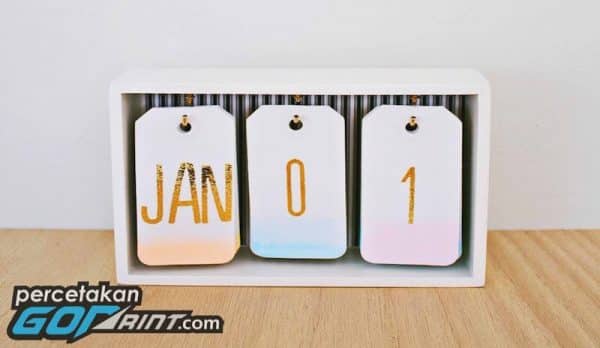 10 Contoh Desain Kalender Sederhana tetapi Menarik dan Efektif ...